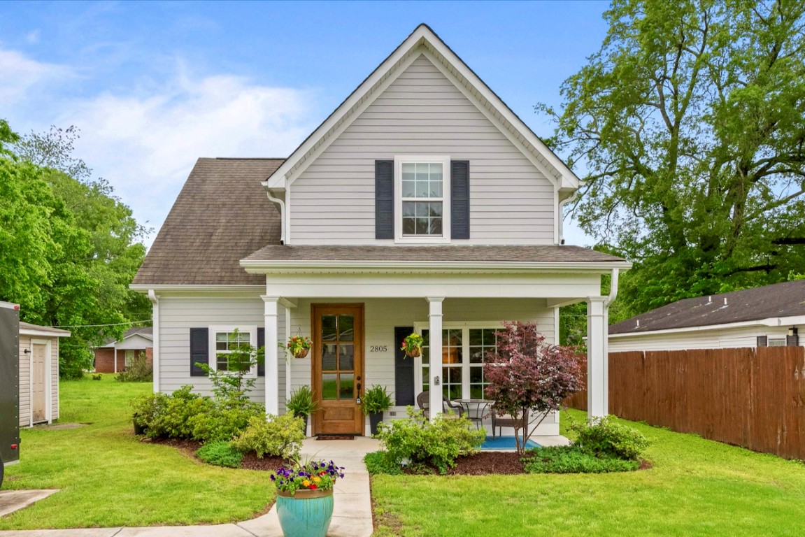Gorgeous Two-Story in Vibrant Lowe Mill Area!